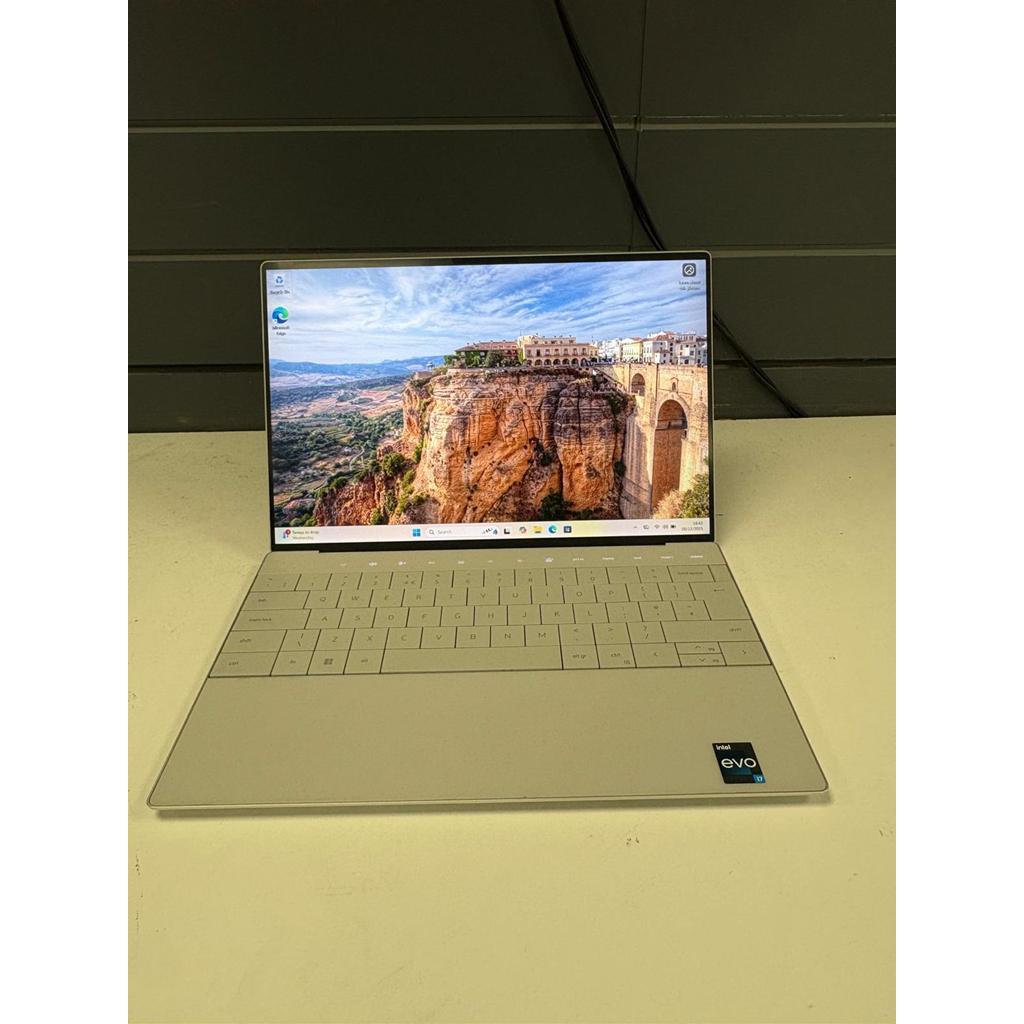 Dell XPS 13 9320 Laptop Core i7-1260P 16GB RAM 512GB SSD 13.4 ...